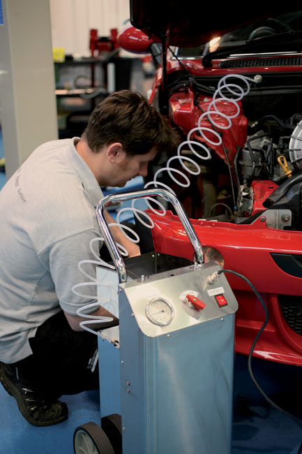 Laser Tools 7515 High Pressure Brake Bleeder 12V